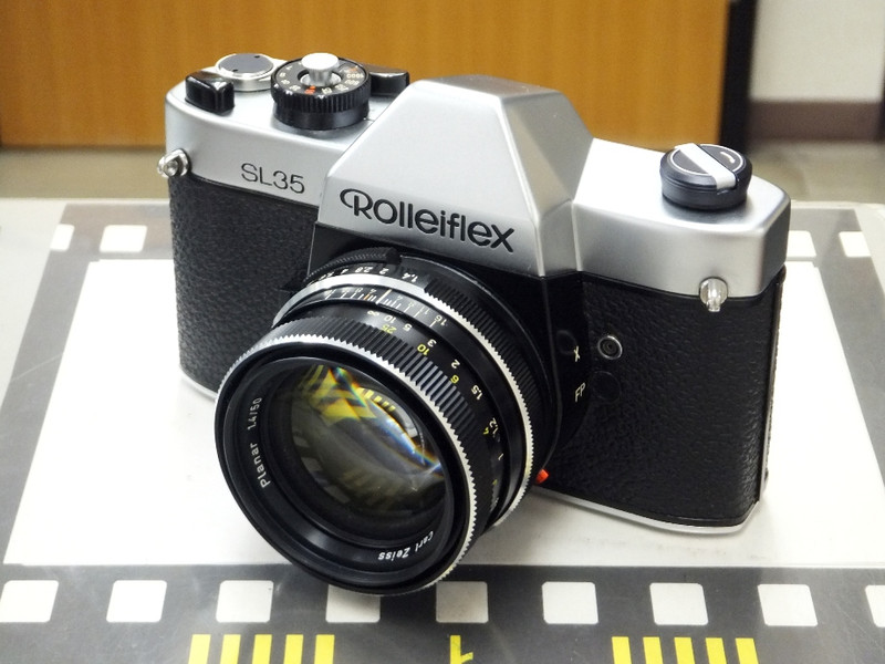 我楽多屋(中古カメラアクセサリーとジャンクカメラ): Rolleiflex SL35